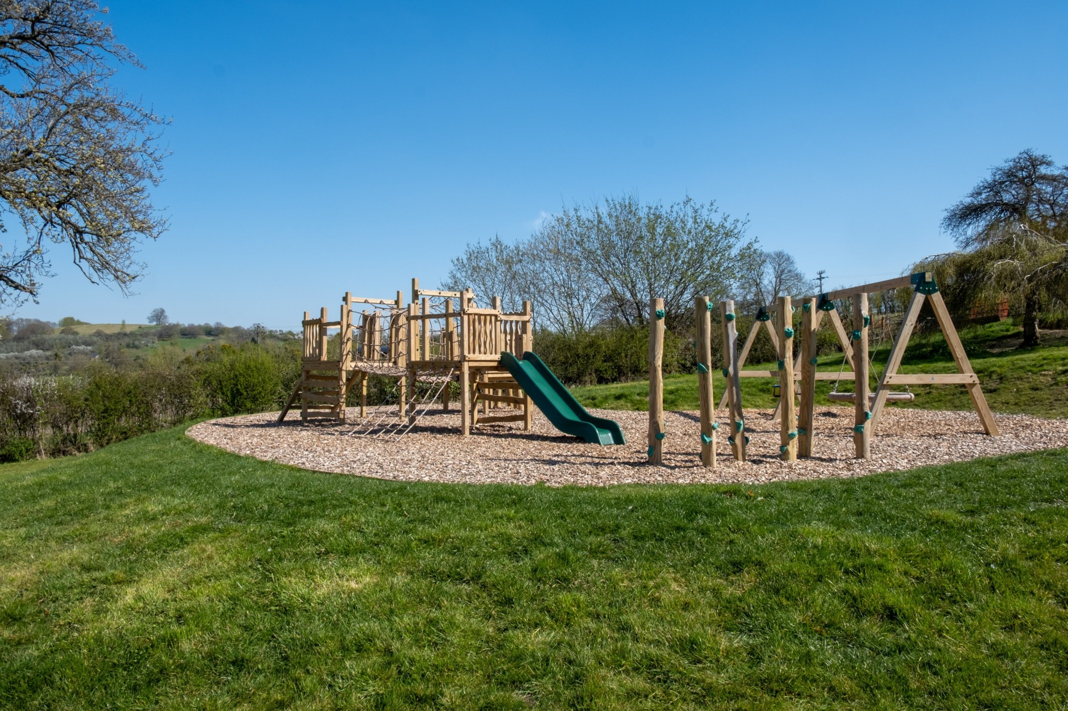 The Royal Oak, Gretton | Home Front Outdoor Play